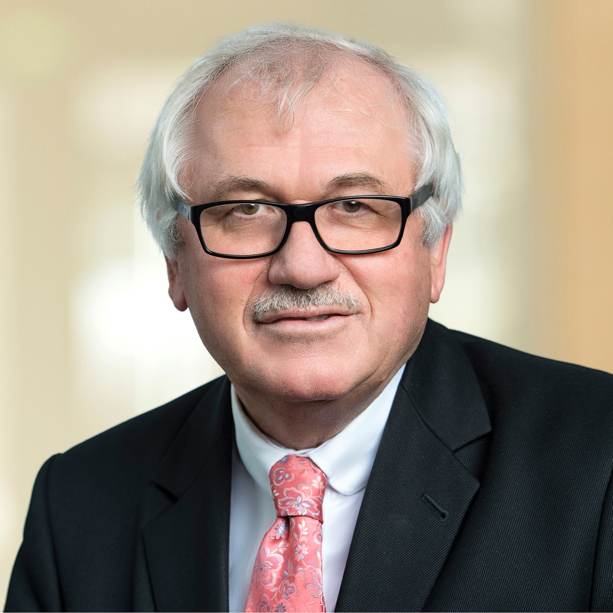 Veränderungen im Aufsichtsrat der DBAG: Gerhard Roggemann neuer ...